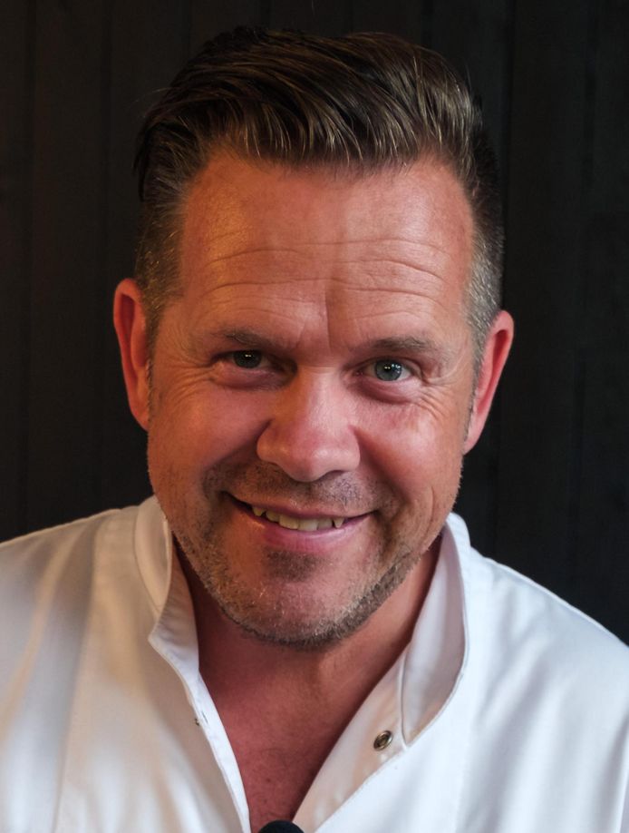 Roger van Damme gastchef op KooKeet | Brugge | hln.be