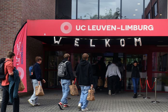 UCLL telt voor tweede jaar op rij meer studenten in lerarenopleiding: “Goed nieuws gezien het ...
