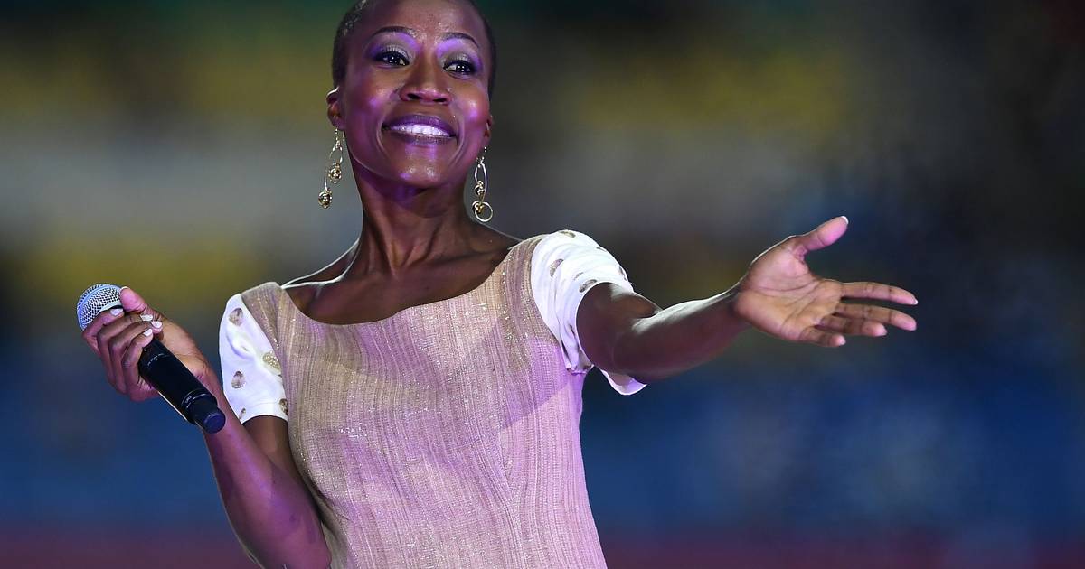 La chanteuse Rokia Traoré est “une mère aux abois qui a peur qu'on lui ...