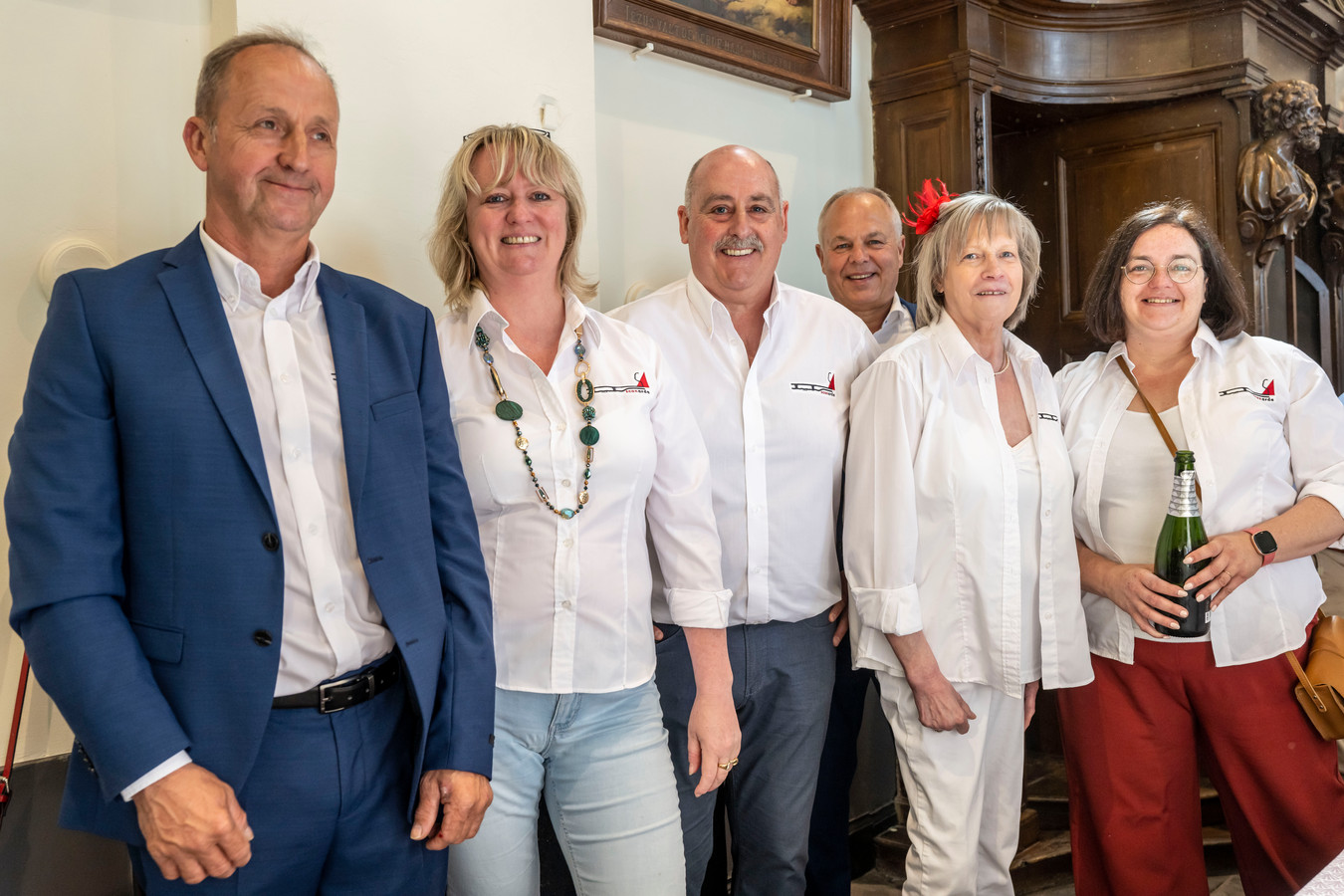 Schoonaarde trapt feestjaar op gang met inhuldiging gerestaureerde kerk ...