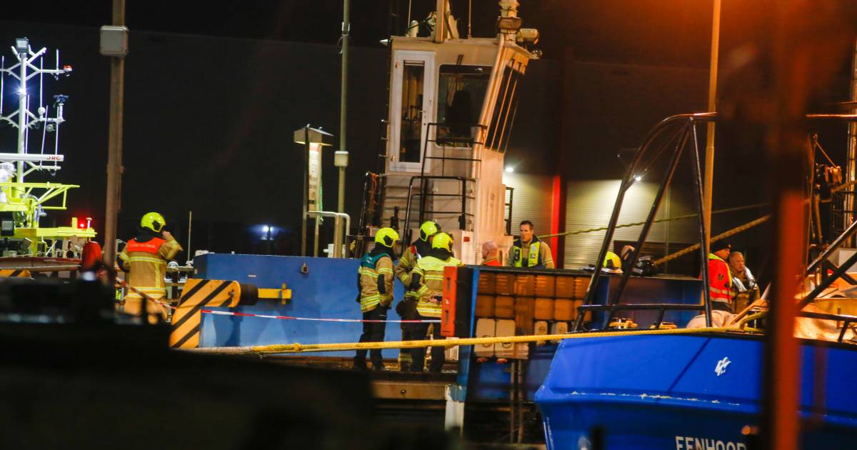 Dode en zwaargewonde bij explosie op vissersboot in Dordrecht ... Dode en zwaargewonde bij explosie op vissersboot in Dordrecht ...