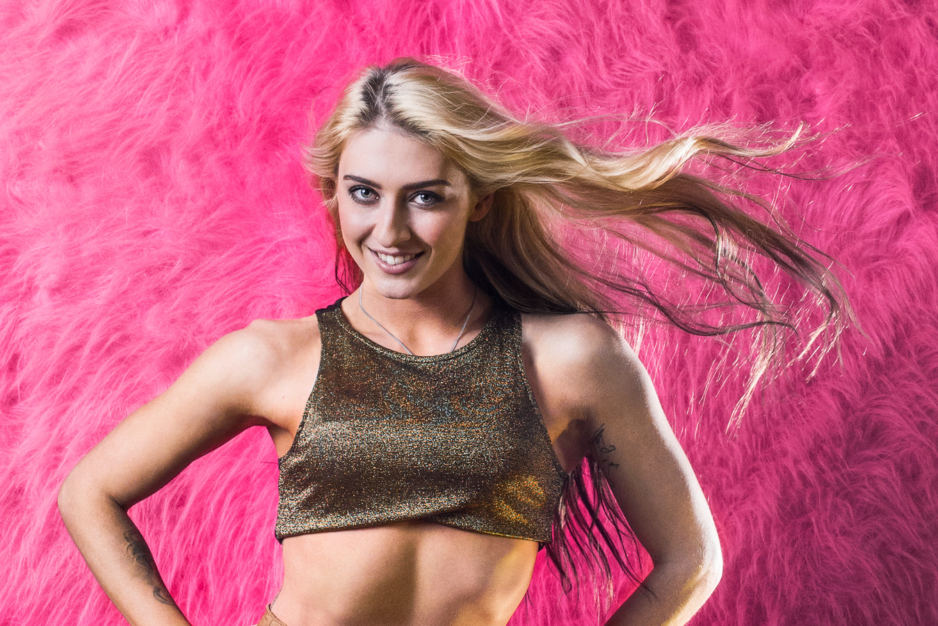 REALITYCHECK. Er staat geen rem op de ‘Pink Ambition’ van Freya Poppe en ‘Temptation Island ...