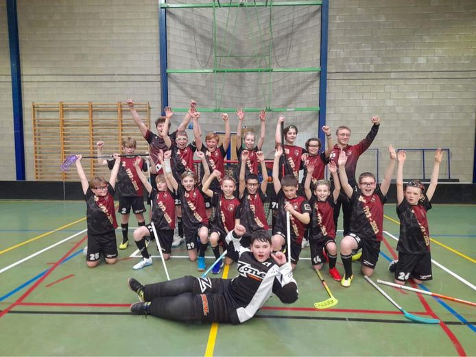 Jeugdploegen floorballclub Stimulo worden kampioen | Denderleeuw | hln.be
