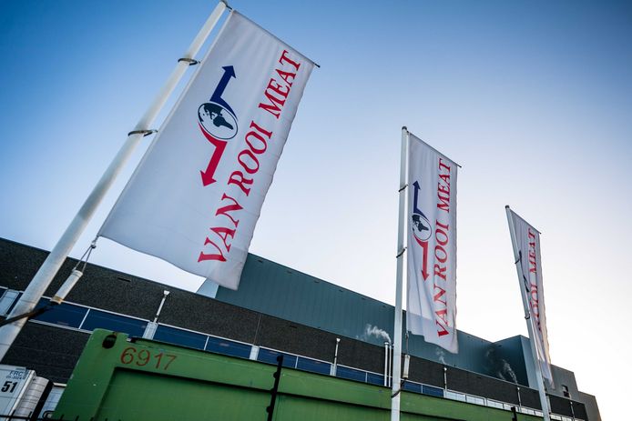 Van Rooi Meat in Helmond is besmettingshaard: slachterij blijft nog ...