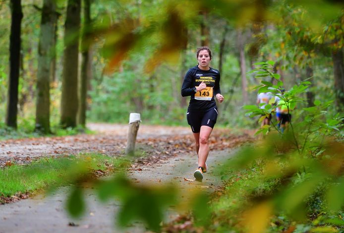Jalisa Daane ondanks knieprobleem naar nieuw record in Etten-Leurse ...