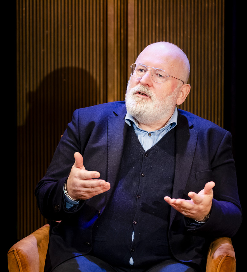 Frans Timmermans voelt zich er prettig bij en laat daarom zijn baard ...