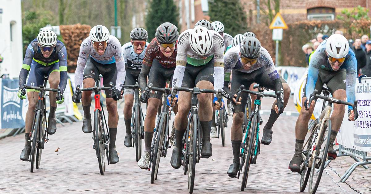 ‘Sluwe Vos’ verrast Marijn Maas op de streep: ‘Ik probeer de jeugd in ...