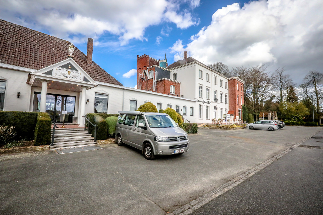 Brugse feestzaal Lodewijk van Male viert 75ste verjaardag: “Dat er weer ...