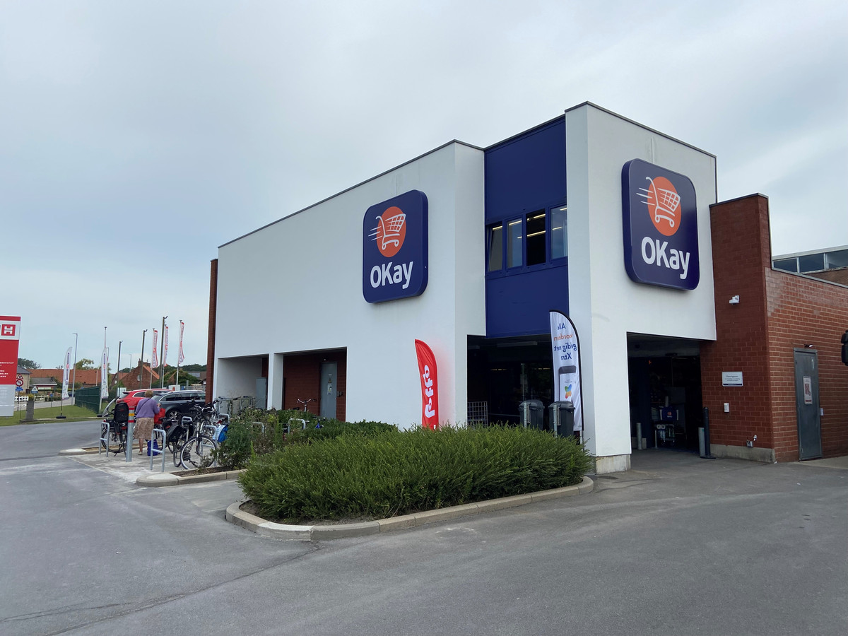 Vernieuwde OKay-winkel in Oedelem opent de deuren | Foto | hln.be