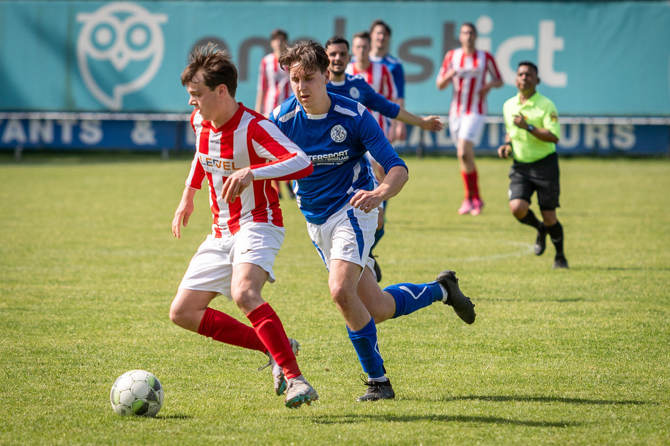 Steensel na 27 jaar weer kampioen: ‘Hier hebben we het hele seizoen ...