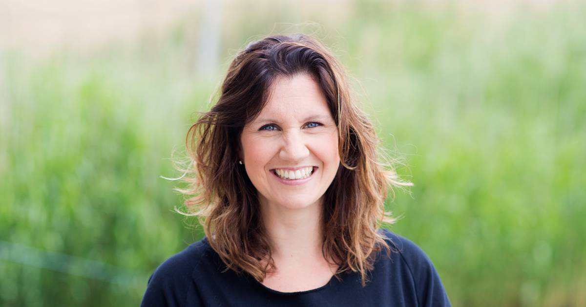 Yvonne legt de coronacrisis vast: een foto door het glas brengt buiten ...