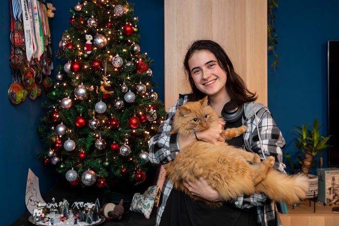 Emily (17) vraagt zich af: ‘Waarom voldoen aan de norm?’ | Ik zeg je | AD.nl