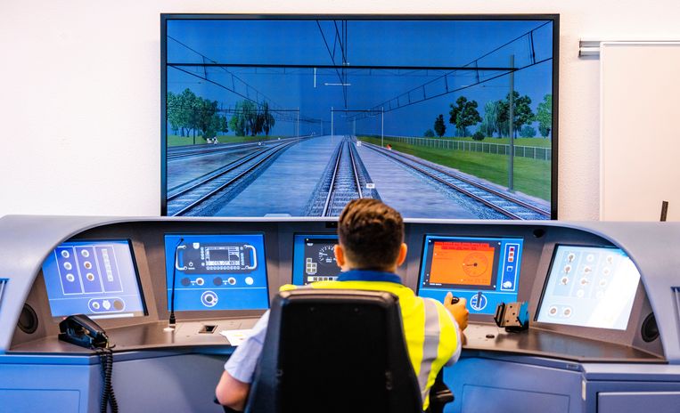 Het domino-effect van het personeelstekort bij de NS: minder treinen en ...