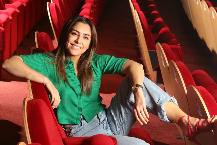 Kim Van Oncen schrijft een brief aan haar eerste vakantielief. “Jij was ...