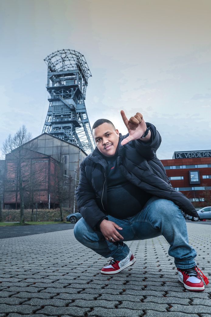 Dikke, de Limburgse rapper die vanuit het niets op 1 belandde in ...