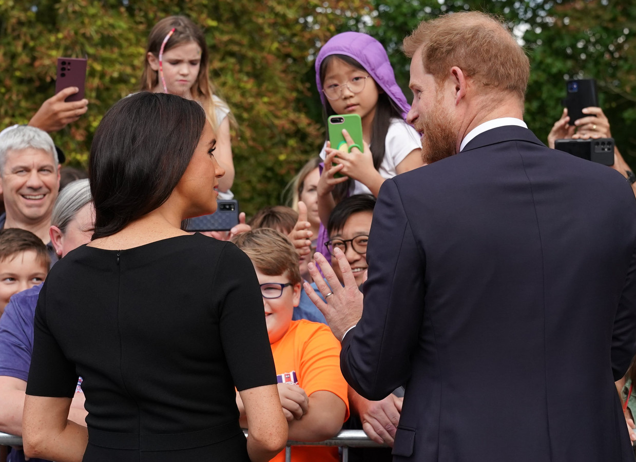 IN BEELD. Even geen outsider meer: Meghan Markle tot haar eigen ...