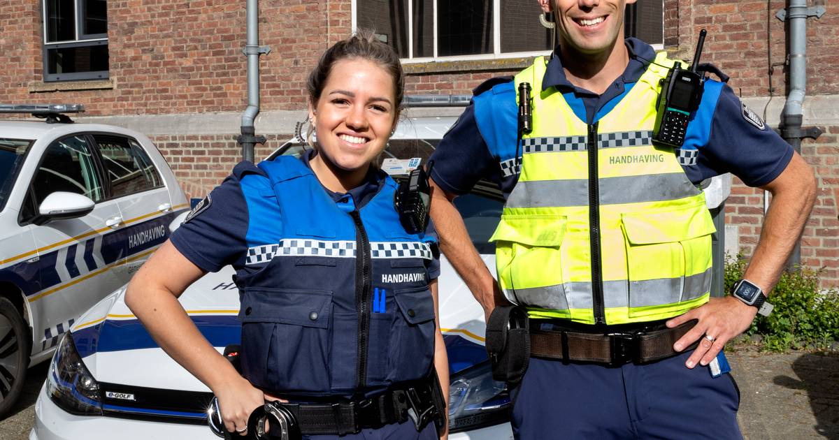 Eindhovense handhavers hebben inmiddels handboeien bij zich en kregen ...