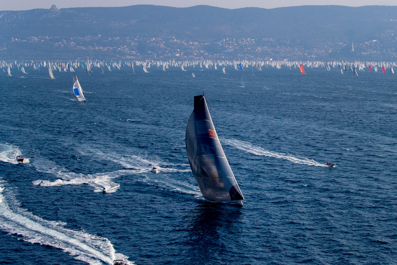 FOTO. Grootste botenrace ter wereld levert prachtige beelden op | Foto ...