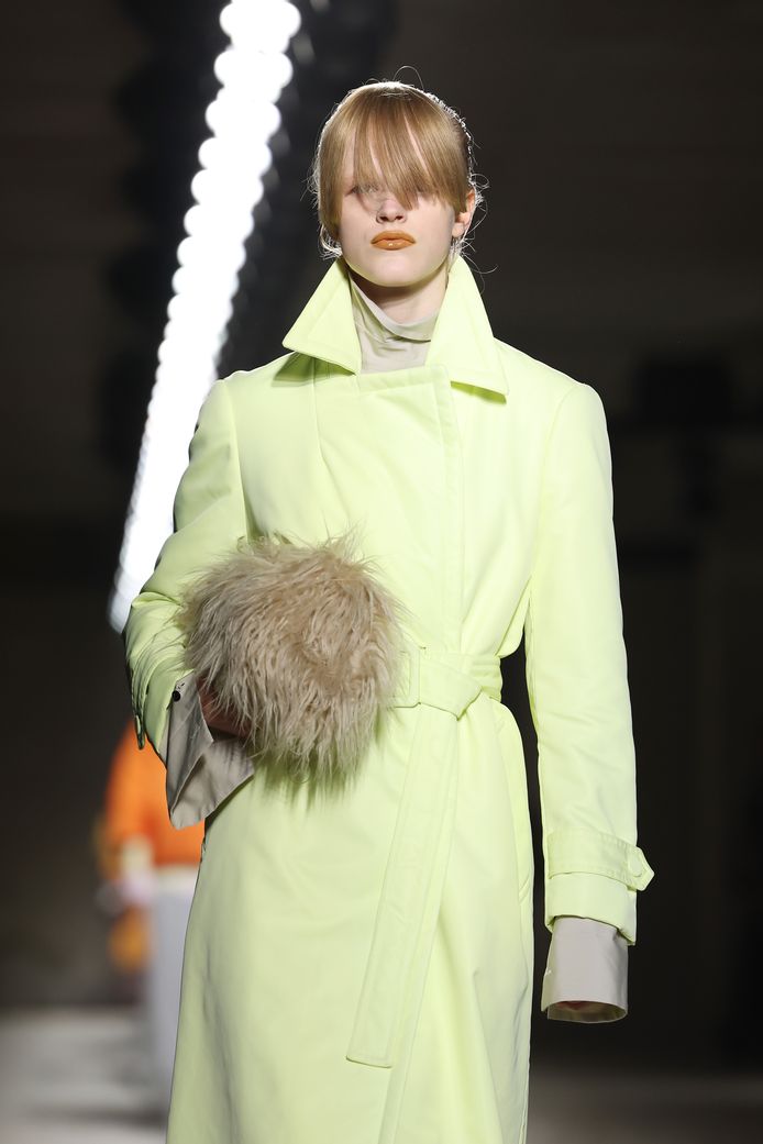 Modeontwerper Dries Van Noten (65) houdt ermee op | Binnenland | hln.be