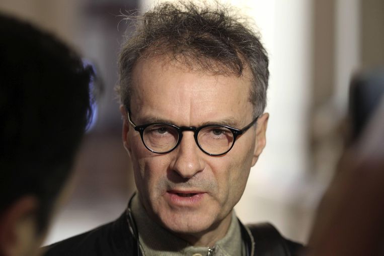 Advocaat Jan Fabre: "Mijn cliënt voelt zich koud gepakt en is erg ...