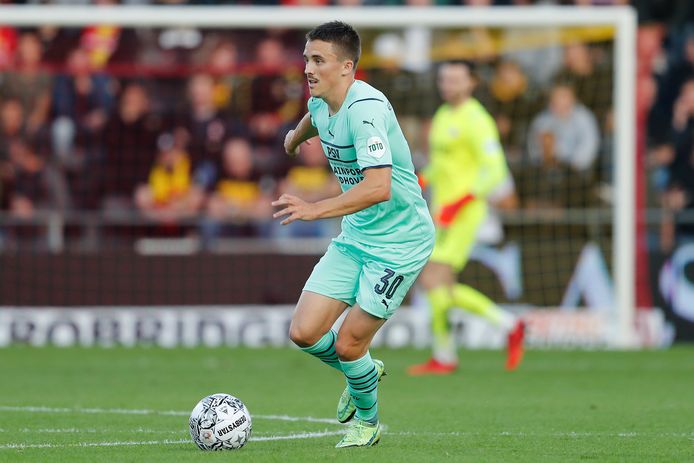 Ryan Thomas rijgt de pech aaneen: PSV blijft hem ondersteunen om nog ...