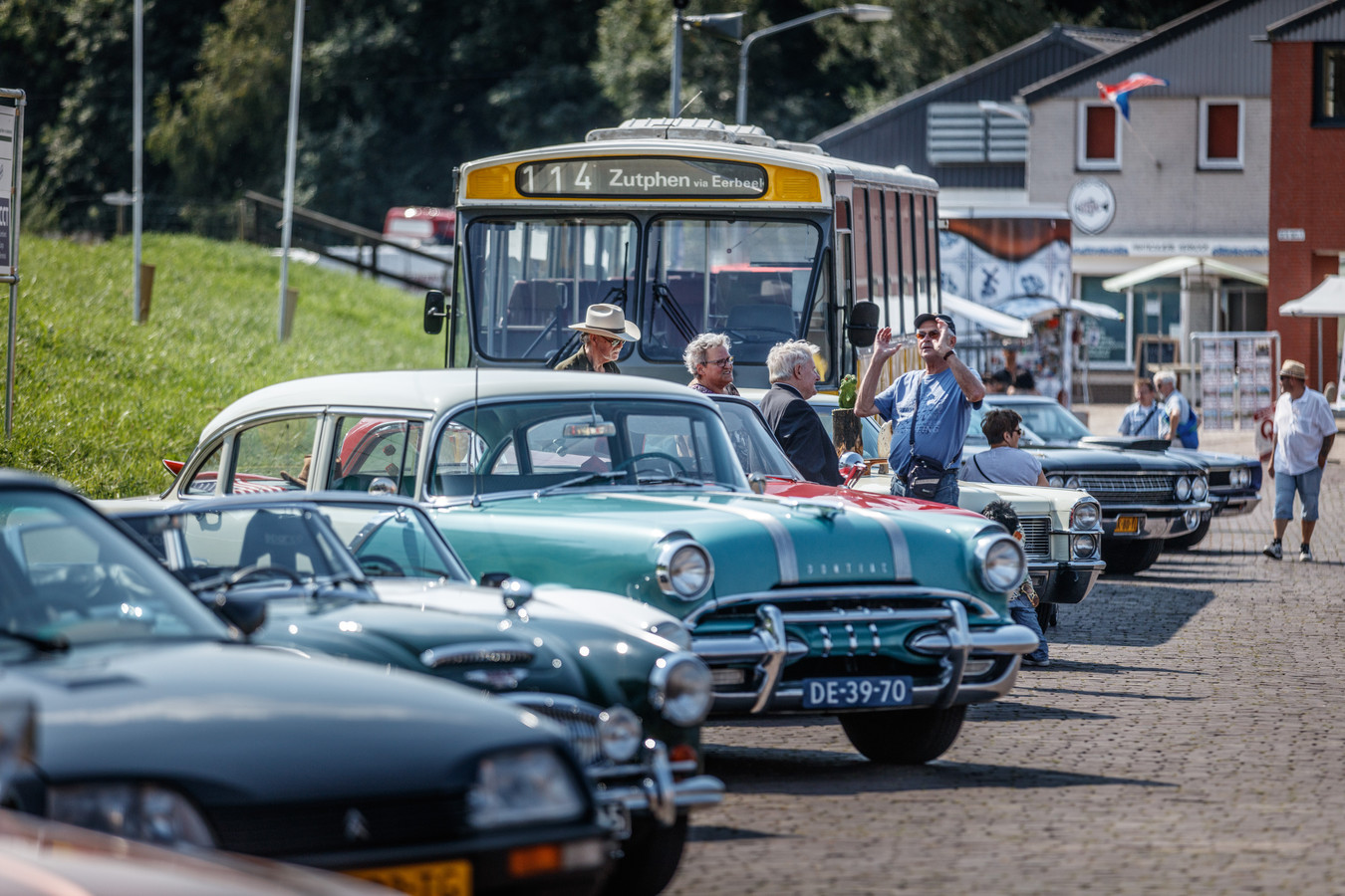 Oldtimers komen weer naar Moerdijk, festival gaat ondanks corona door: ‘We kunnen altijd nog ...
