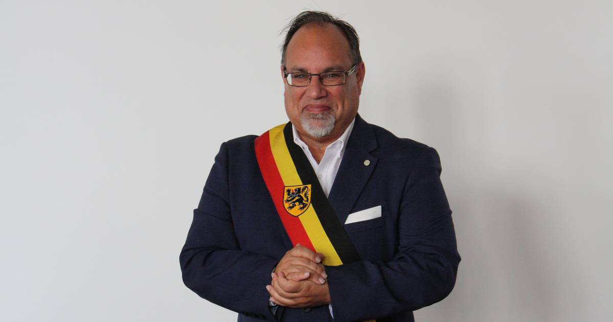Veurns burgemeester Peter Roose kandidaat om zichzelf op te volgen ...