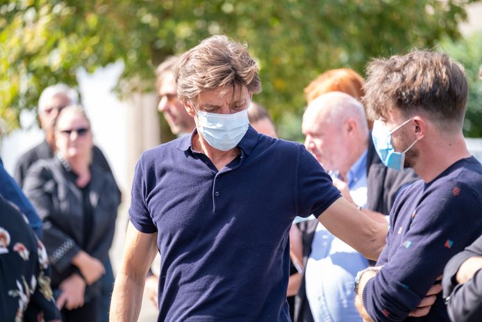 Vlaamse showbizz neemt afscheid van componist Stefaan Fernande: “De ...