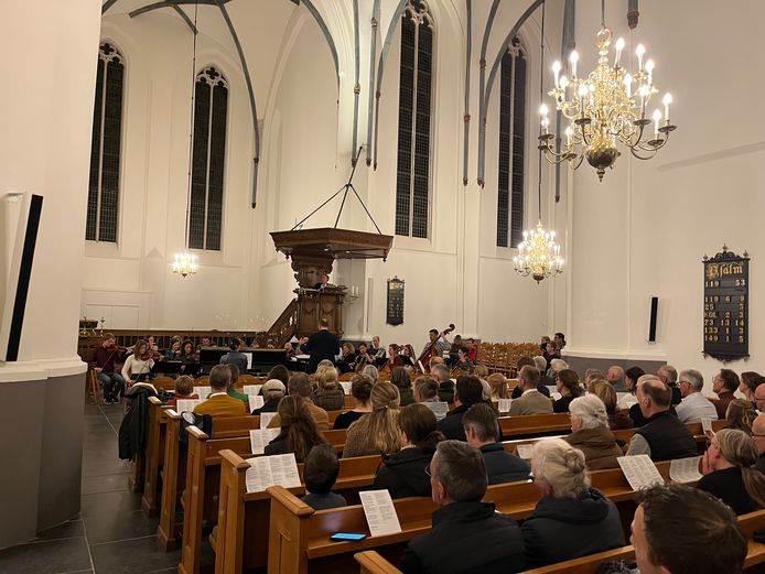 Jubilerende sing-in in Ede is ‘mooie voorbereiding op de zondag’ | Ede ...
