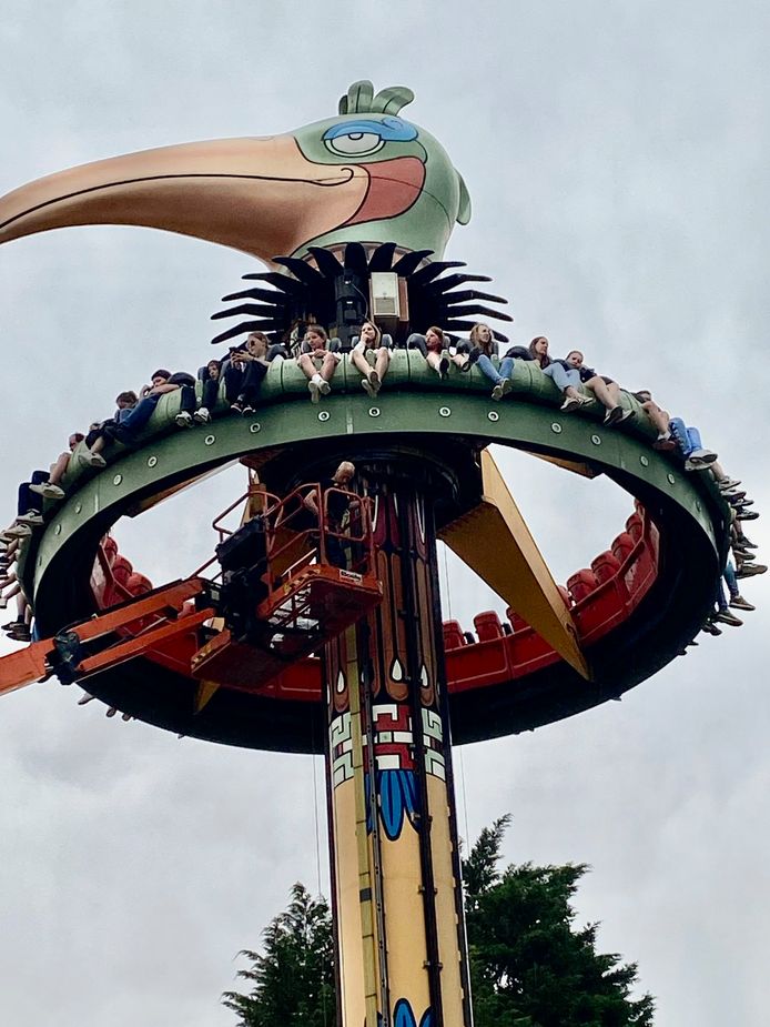 KIJK. Voor tweede keer in twaalf dagen blokkeert attractie El Volador ...