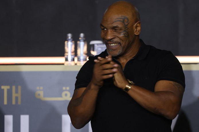 Bokslegende Mike Tyson opent coffeeshop in Amsterdam: ‘Alles zelf ...