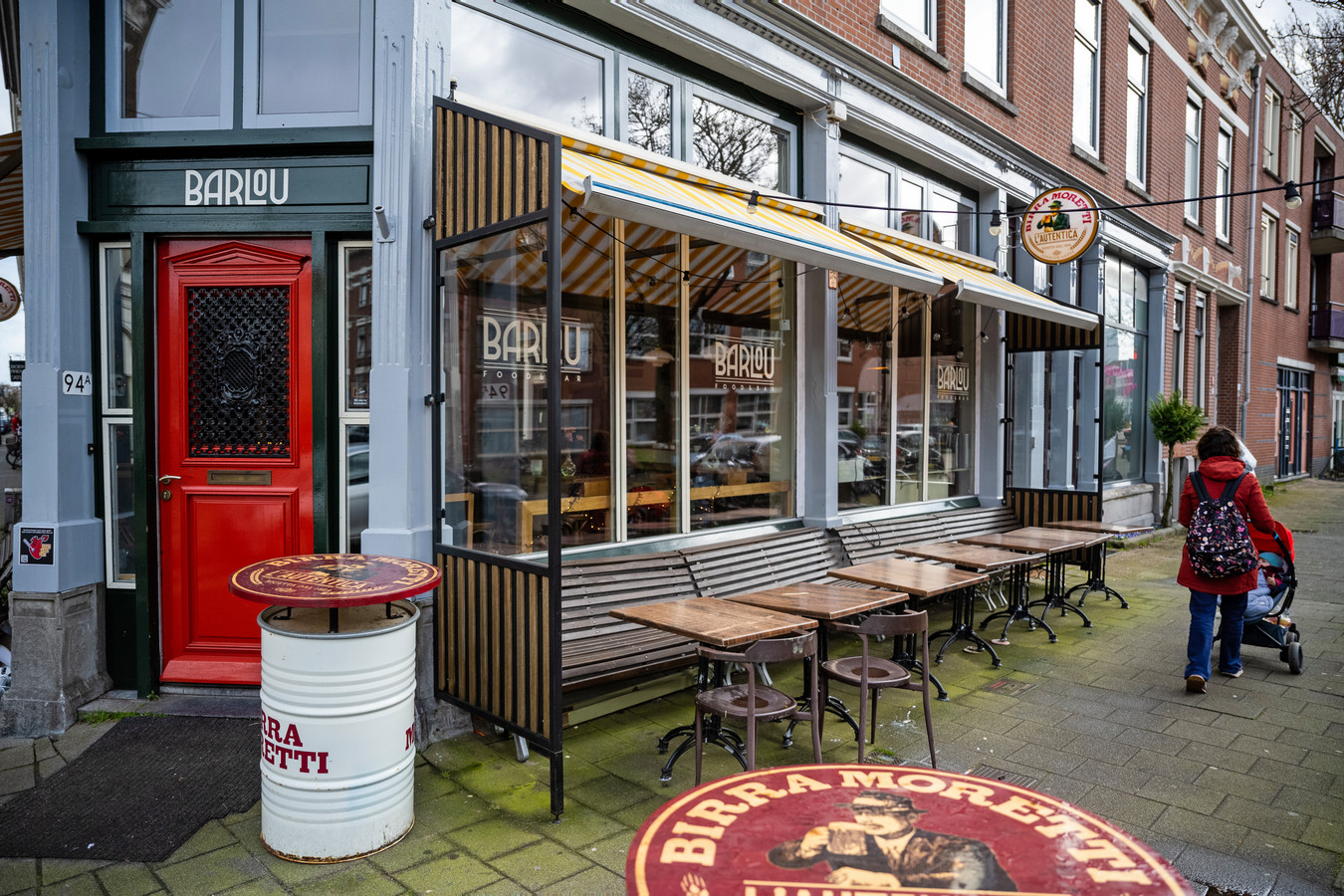 Barlou is na een jaar al een pleisterplaats van de wijk geworden, en ...