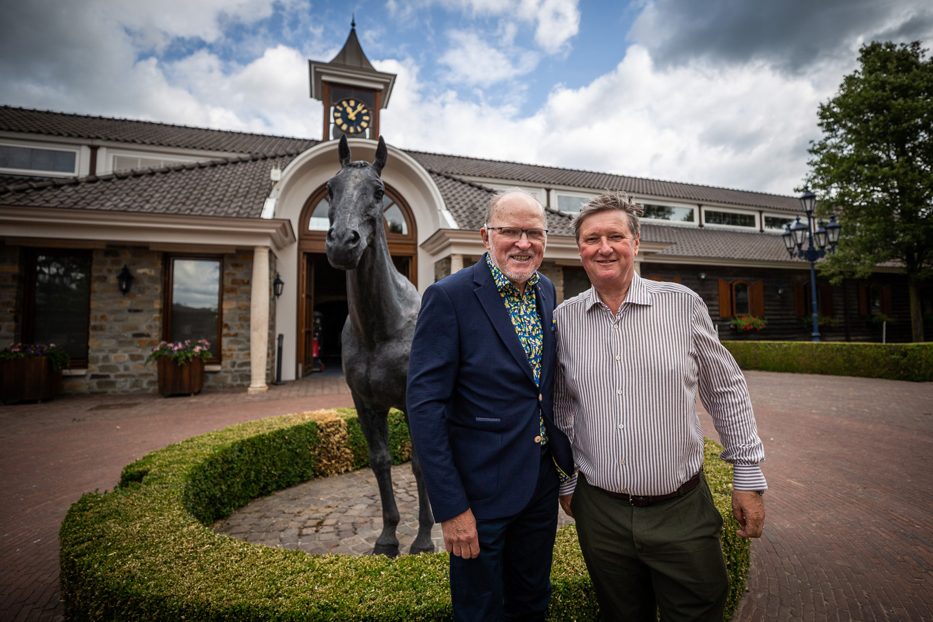 PSV-icoon Willy van de Kerkhof sluit een bijzonder pact met ...