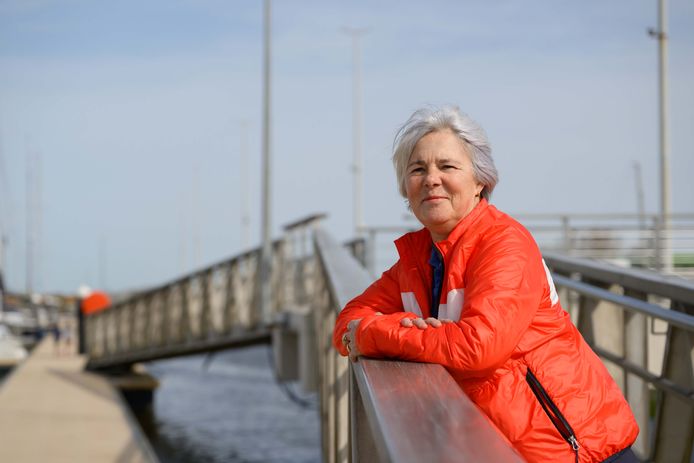 Beatrijs (60) werd tot vervroegd pensioen gedwongen en schrok van de ...