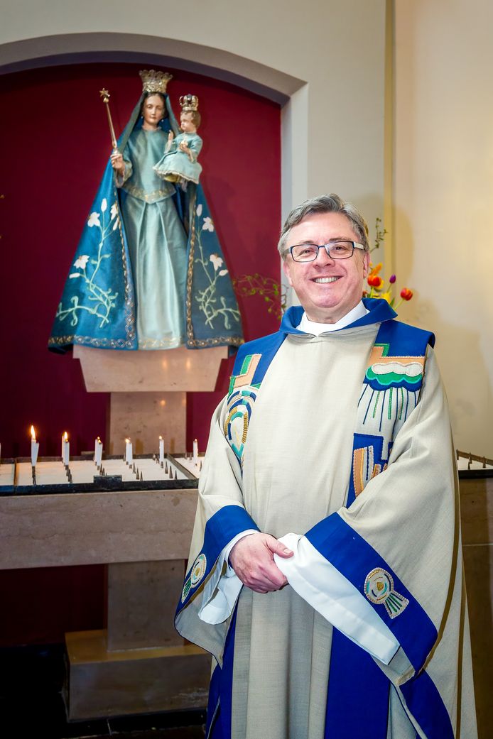 Nieuwe pastoor Mariaparochie: Paul Janssen keert terug naar waar zijn ...