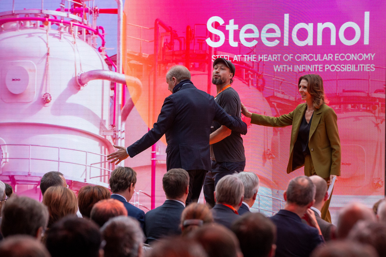 ArcelorMittal mikt op koolstofvrije staalproductie met inhuldiging ...