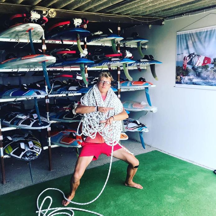 Eén stapje verkeerd, en hij zat vast tussen de rotsen: Jonathan (29 ...