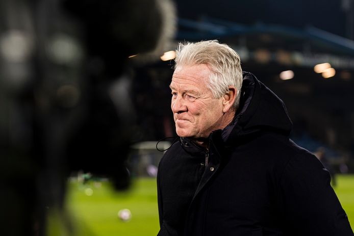 Willem II-trainer Peter Maes: ‘We stonden 1-0 voor en ik bracht twee verse spitsen. Normaal doe ...