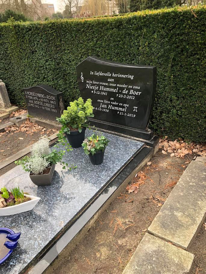 Zijn passie voor wiskunde en haar liefde voor piano spelen kleurden het ...