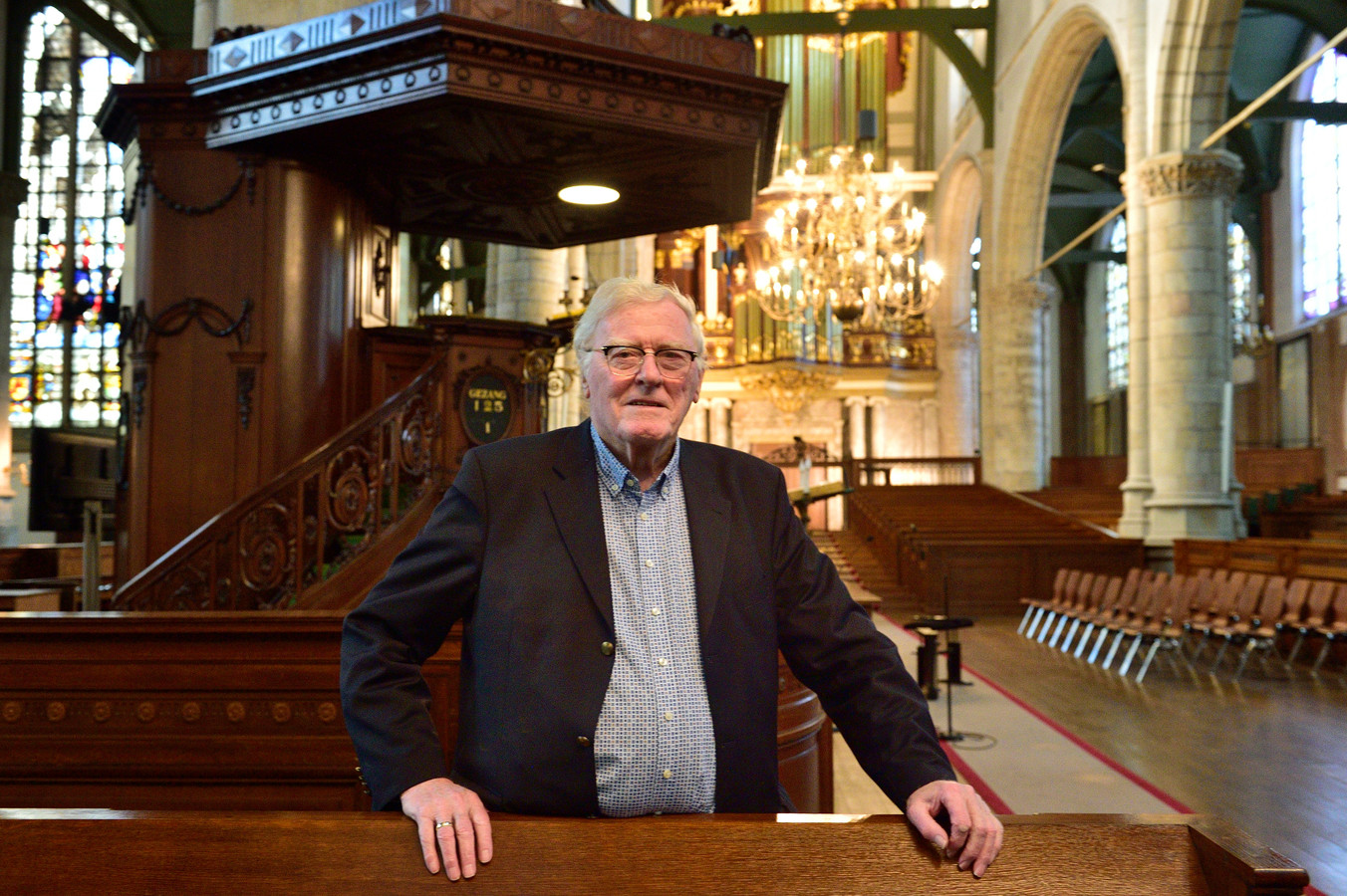 Beroemd koor maakt na 40 jaar met 100 man sterk zingend comeback in de ...