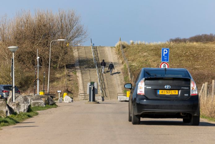 Langverwachte hellingbaan eindelijk aangelegd, bevoorrading ...