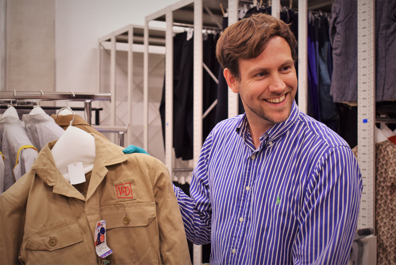 Tussen kunst van miljoenen euro’s hangt ineens een V&D-jas: ‘Ieder ...