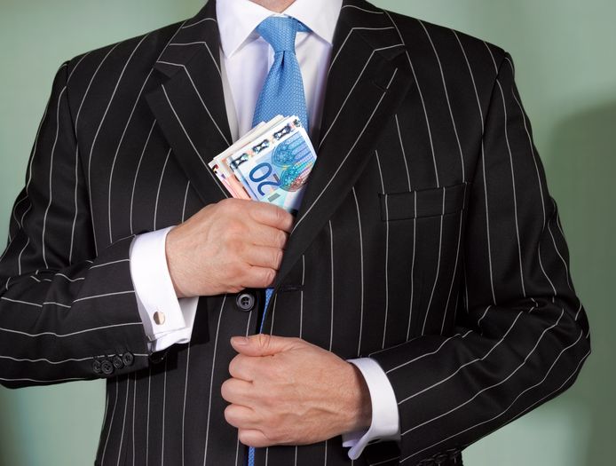 Boekhouder van bedrijf uit Ede maakt tonnen over naar eigen rekening ...