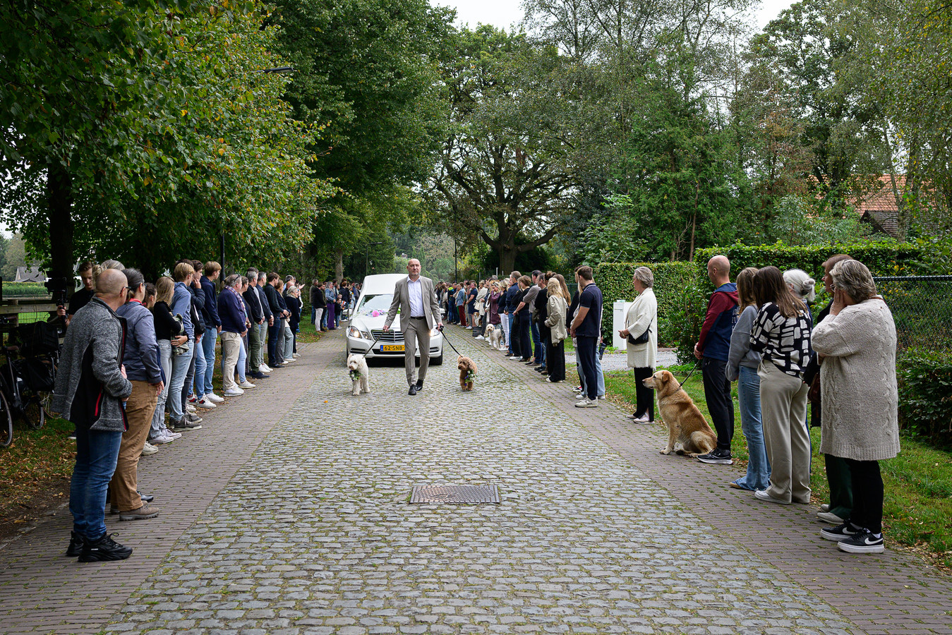 Ouders overleden Milou (17) onder de indruk van afscheid: ‘Veel mensen ...