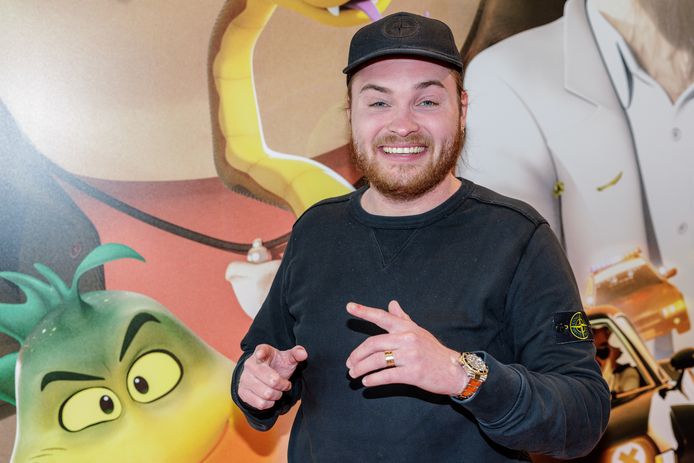 Rapper Donnie strikt de Toppers voor nieuw nummer | Show | AD.nl