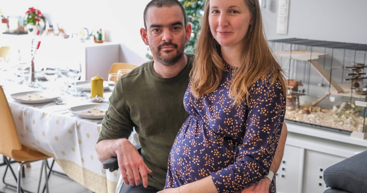 Een half jaar nadat hij zijn been verloor, kan Ben (32) kerst dan toch ...