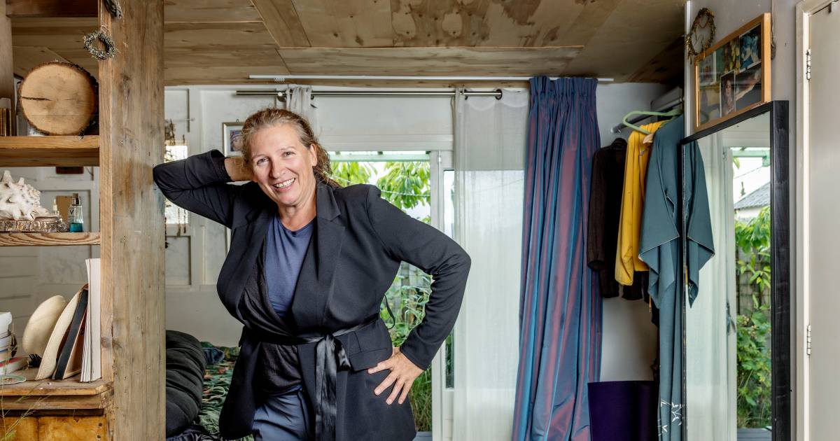 Gudrun heeft naast haar huurhuis een vakantiehuisje: ‘Kostte 13.000 ...