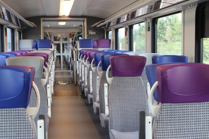Elektrische Flirt-trein rijdt eerste testritten tussen Zwolle en ...