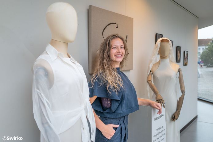 Modeontwerpster Silke (24) toont haar nieuwe collectie in pop-up: “Ik ...