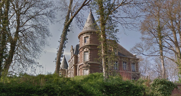 Le château de Dongelberg ravagé par les flammes | Foto | 7sur7.be